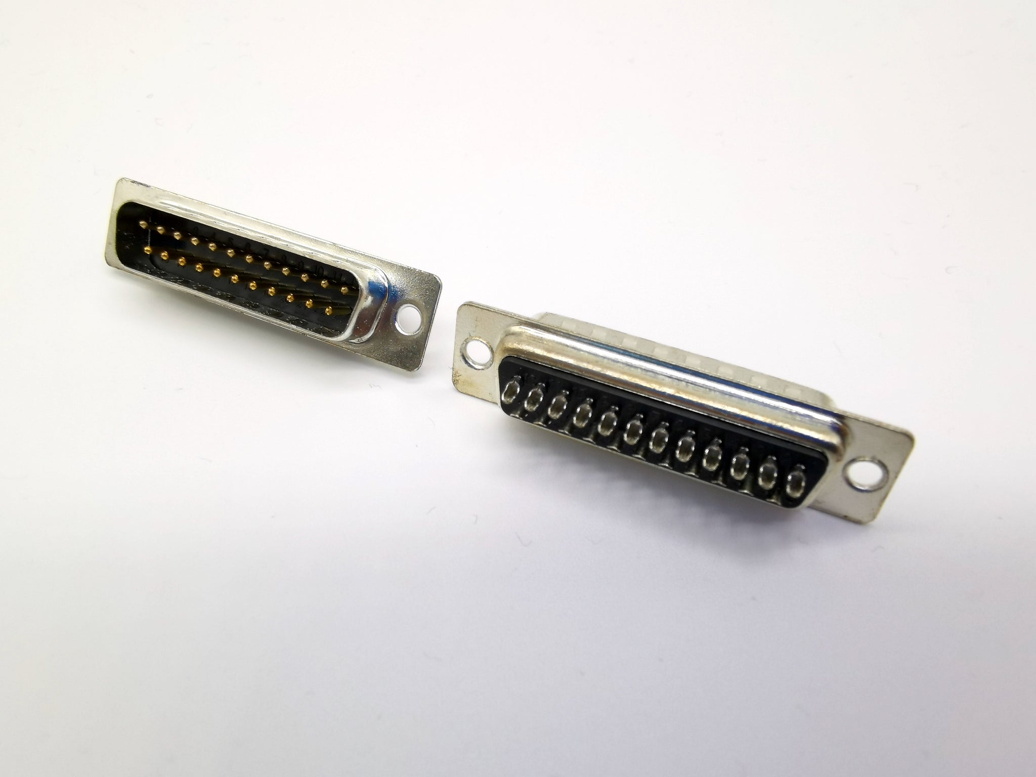 DB23 MALE CONNECTOR SOLDER SOCKET AMIGA – Retro Ready